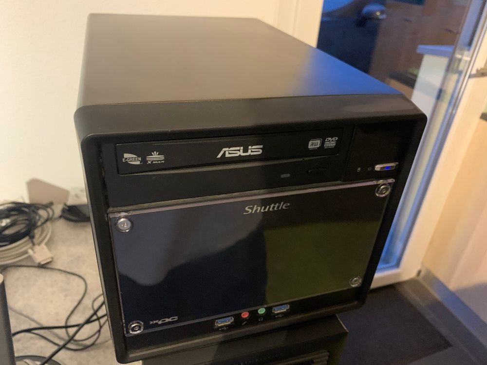 Kleiner PC Shuttle i5-6400 8GB RAM 500GB SSD Win10 (Gebraucht) in ...