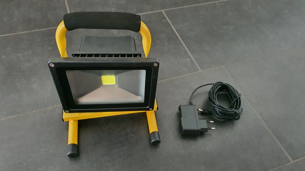 Elbro Akku LED Fluter 20W IP65 | Kaufen auf Ricardo