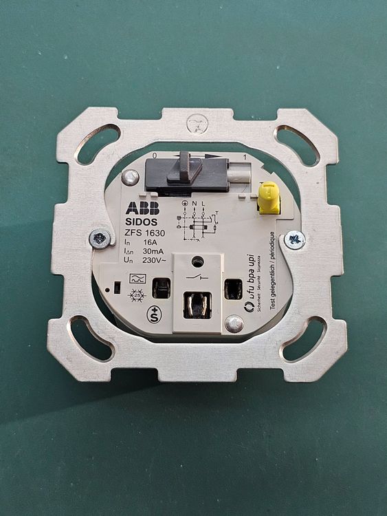 FI-Steckdose UP/AP T23 SIDOS 16A/30mA Feller (Gebraucht) in Zürich für CHF 29 – mit Lieferung ...