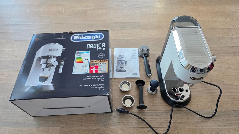 DeLonghi Dedica Style Espressomaschine (Gebraucht) in Aadorf für CHF 39 ...