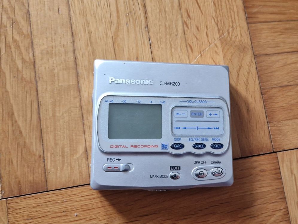 Panasonic SJ-MR200 Minidisc Player (Defekt) in Volken für CHF 25 – mit ...