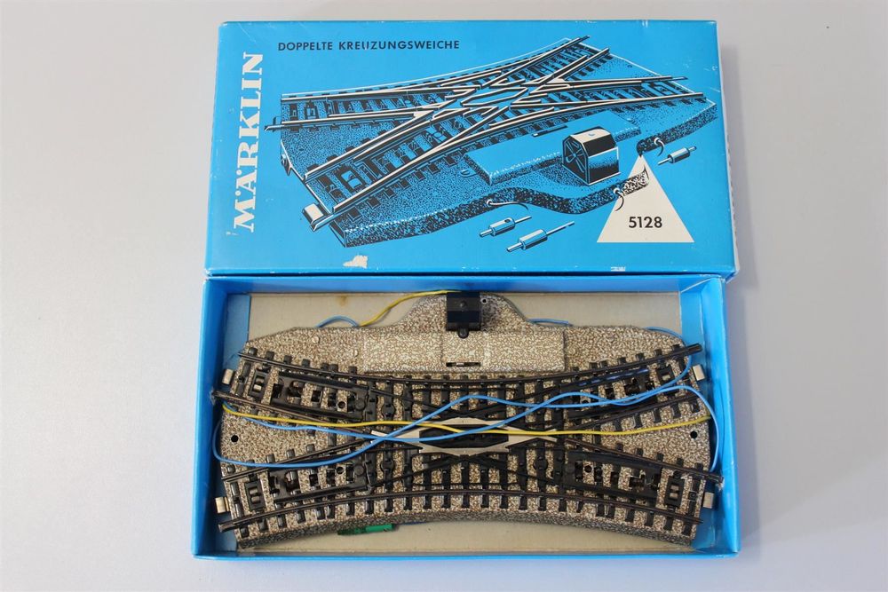 Märklin 5128 Kreuzungsweiche elektrisch (Gebraucht) in Basel für CHF 15 ...