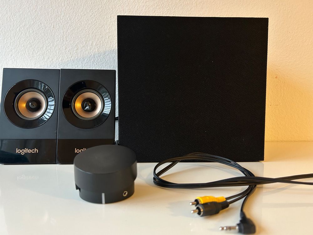 Logitech Z533 Multimedia Speaker System AB 1 CHF | Kaufen auf Ricardo