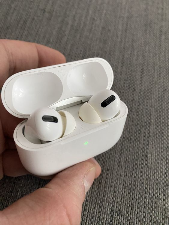 Orginal Apple AirPods Pro (Gebraucht) in Glattbrugg für CHF 65 – mit ...