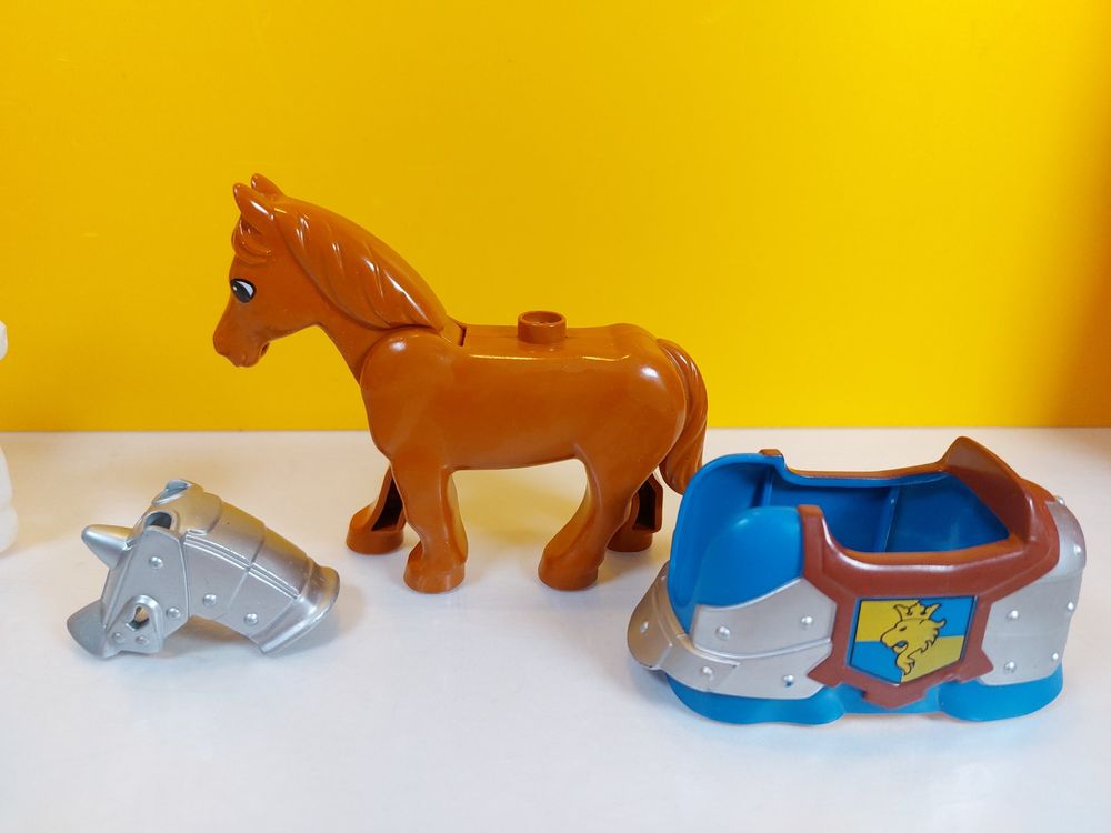 LEGO Duplo Ritter - Pferd mit Rüstung, Kutsche, 3 Ritter (Gebraucht) in ...