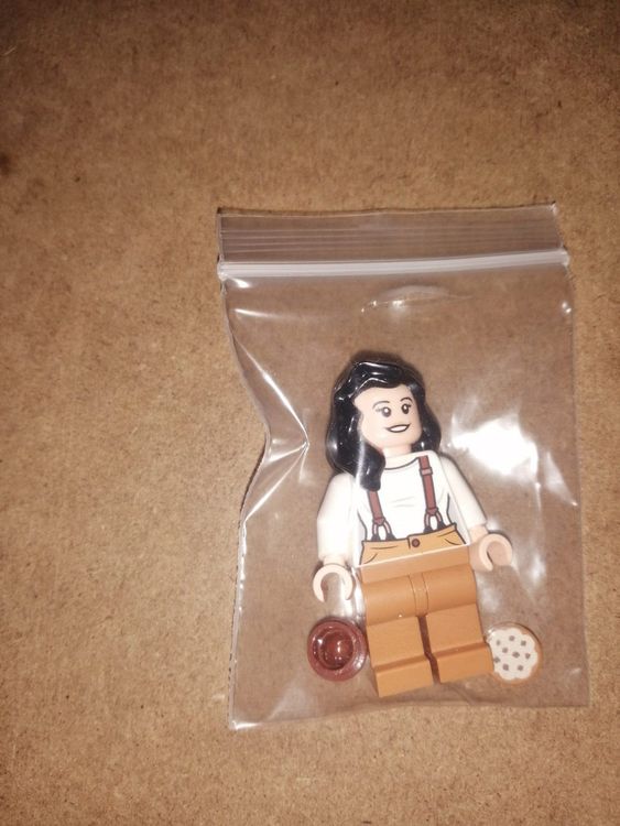 Mini figurine Lego Friends ( Monika ) (Gebraucht) in La tour de treme ...
