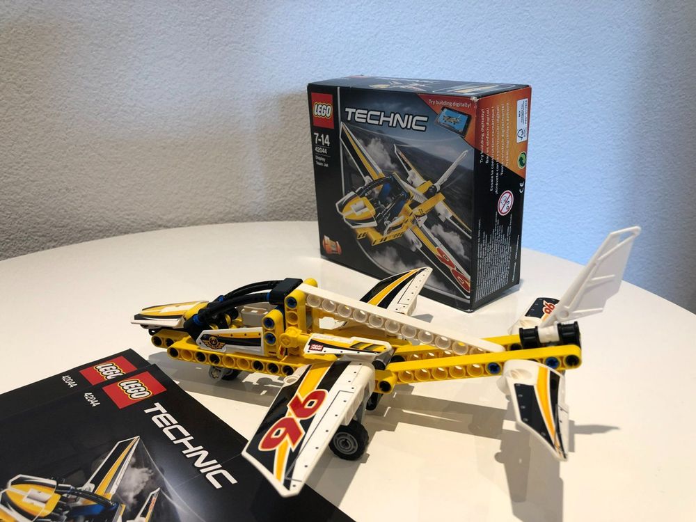 Lego Technic 42044 Düsenflugzeug | Kaufen auf Ricardo