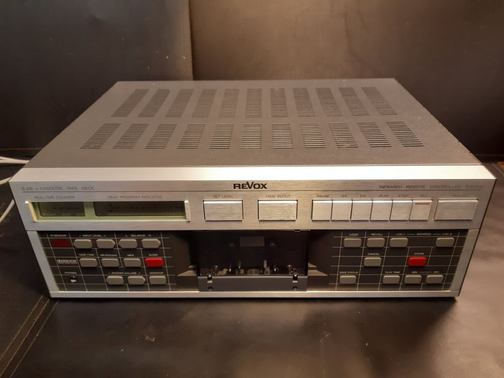 Studer Revox B215 Cassette Tape Deck mit Handbuch & Kabel | Kaufen auf Ricardo