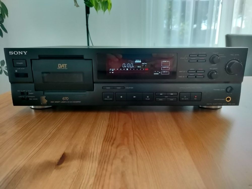 Sony DTC-670 Digital Audio Tape Deck (DAT) | Kaufen auf Ricardo