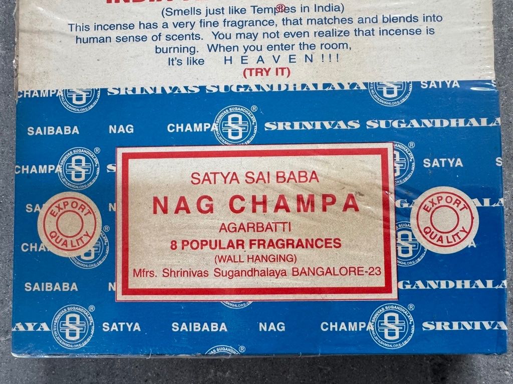 Satya Sai Baba Nag Champa – 8er Set Räucherstäbchen - OVP (Neu und ...