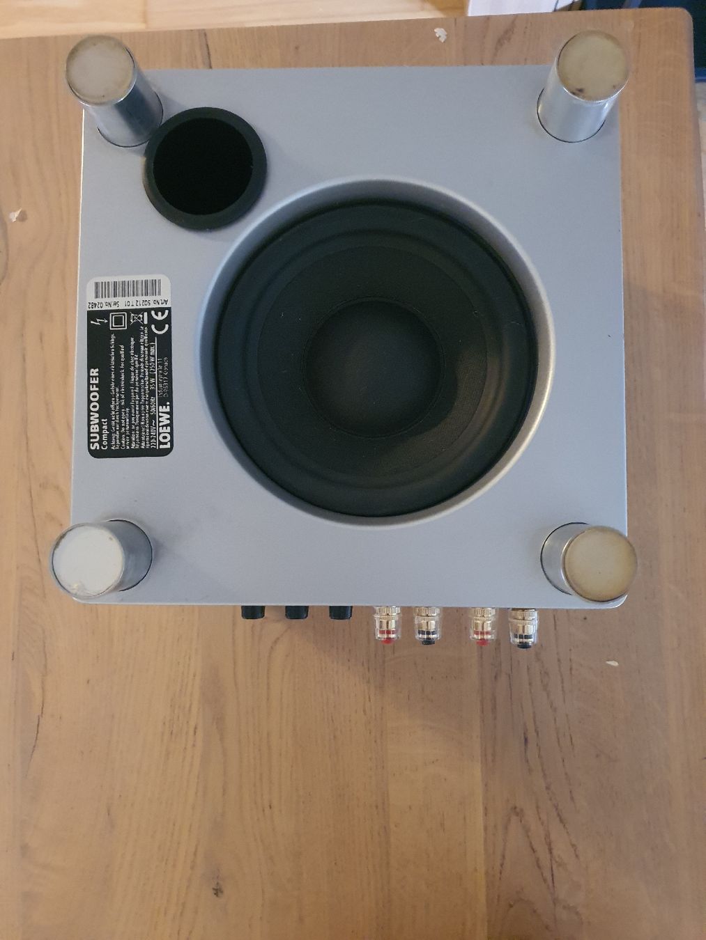Loewe Subwoofer 200 – High-End Aktiv-Subwoofer (Silber) (Gebraucht) in ...