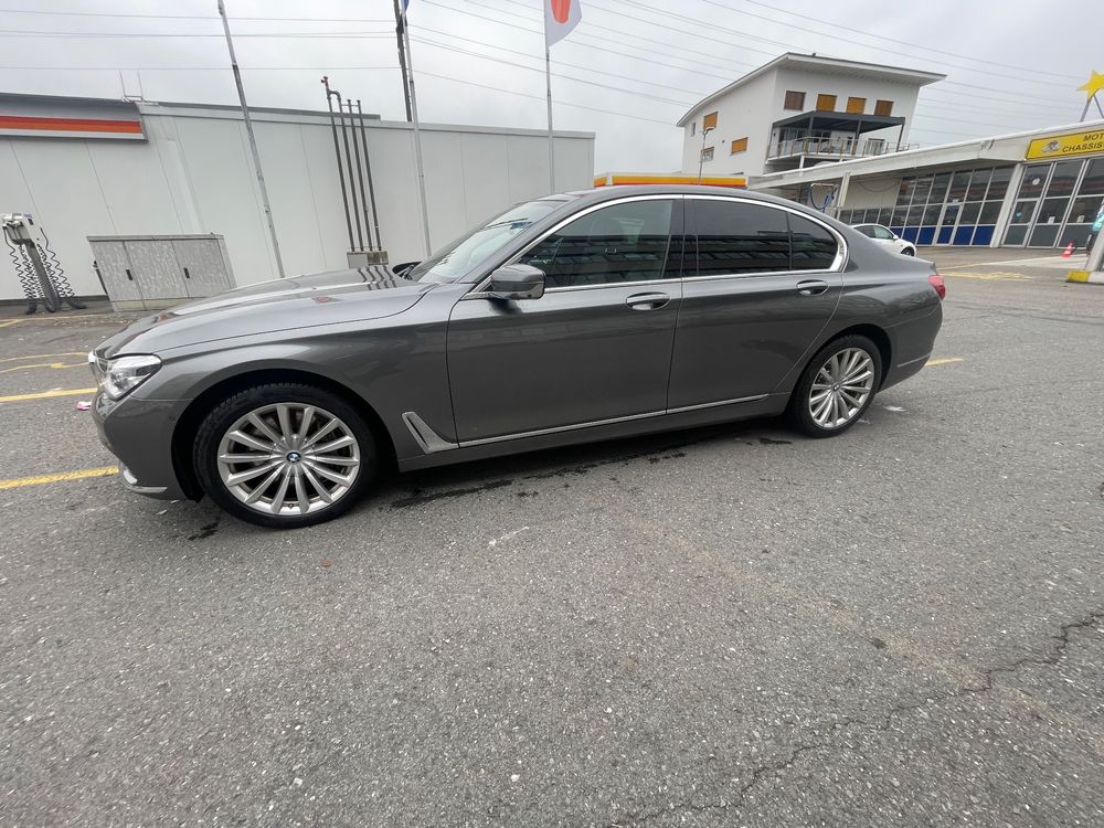 BMW 750i X- Drive V8 450 PS (Gebraucht) in Rotkreuz für CHF 29900 – nur Abholung auf Ricardo kaufen