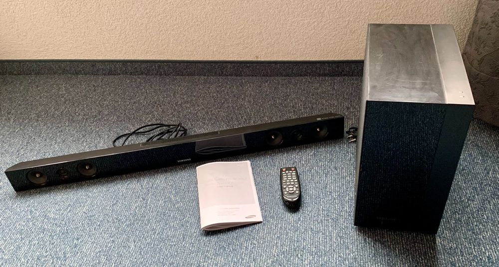 Samsung HW-F450 Soundbar 20 Watt (Gebraucht) in Kleinandelfingen für ...