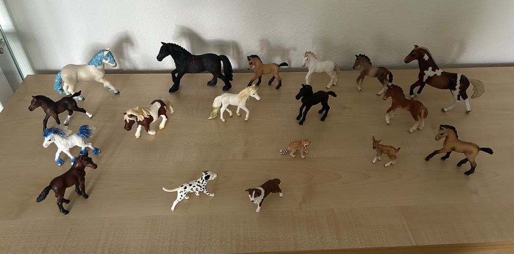 Schleich Tiere 18 Stück Schnäppchen (Gebraucht) in Allschwil für CHF 89 ...
