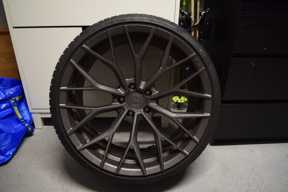 Sommerräder Q44 SFF2 Diamond Flow Forged (Gebraucht) in Haldenstein für ...