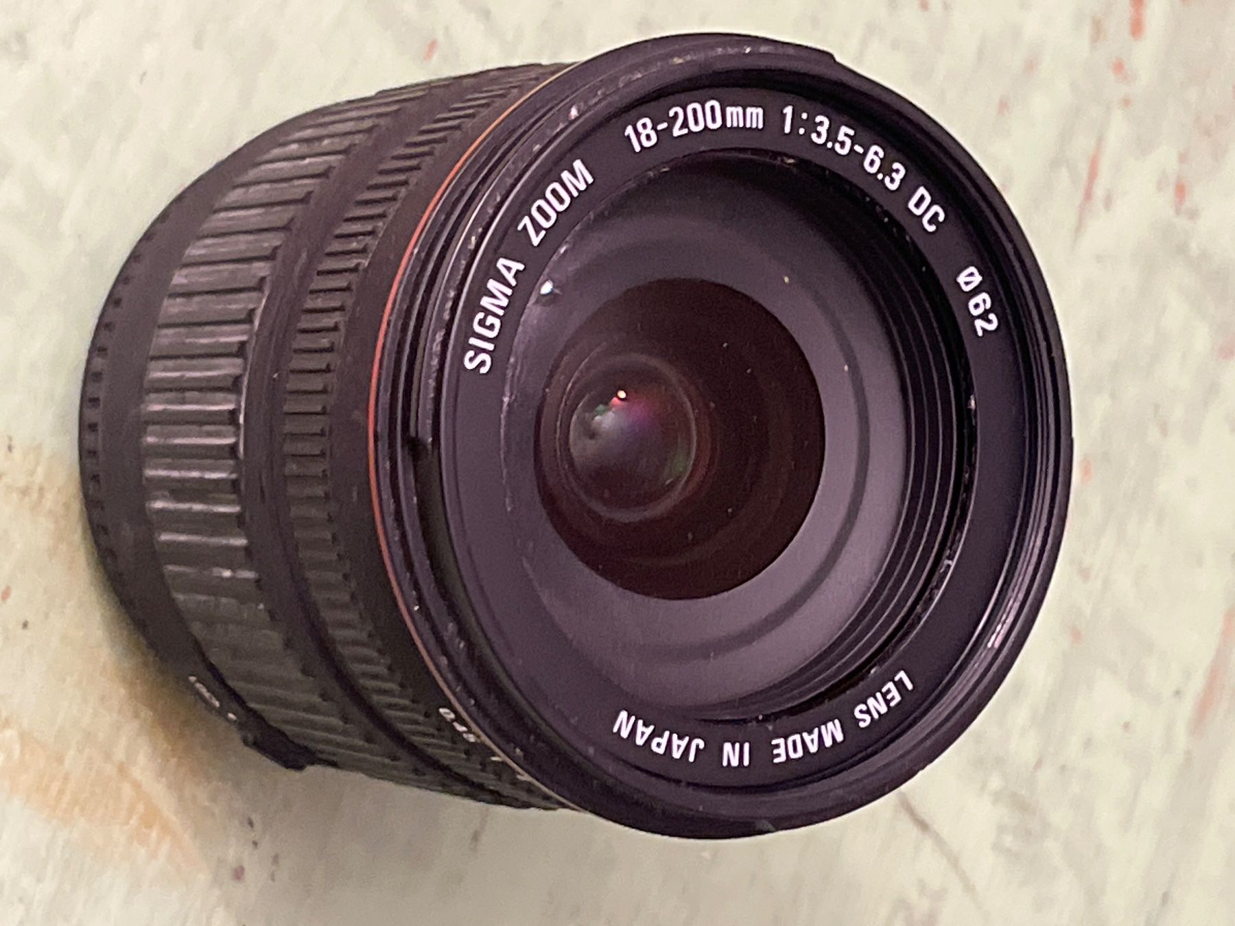 Sigma Zoom 18-200mm Objektiv (Defekt) in Chiasso für CHF 4 – mit ...