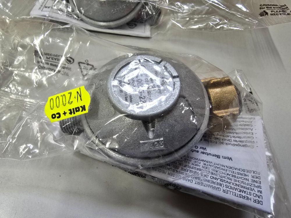 2x neue Gas Druckregler von Cavagna Group Typ 694 ab 1.- (Neu und ...