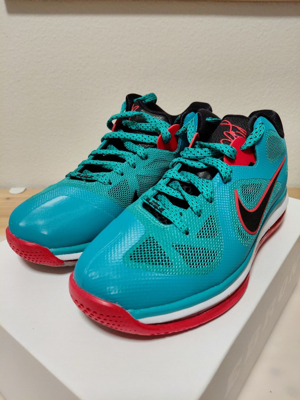 Nike LeBron IX Low – Reverse Liverpool Colorway – EU 40 (Neu und ...