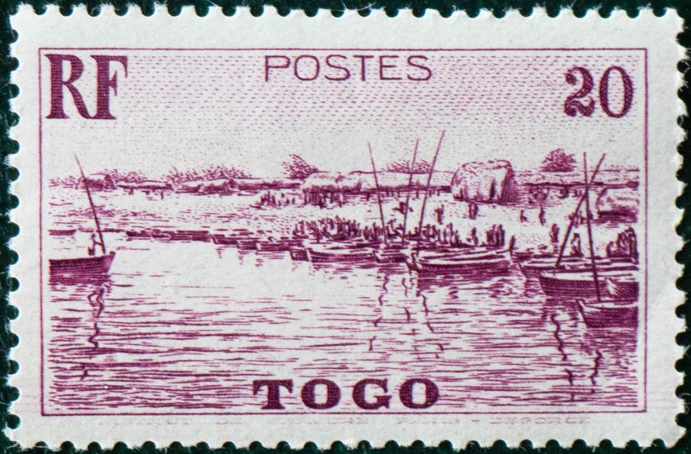 Togo Briefmarke, 20 Francs, Fischerboote am See (Gebraucht) in für CHF ...