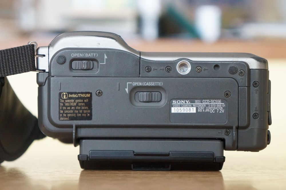 SONY SC55E ... Hi8 Stereo Camcorder ... (Gebraucht) in St.Gallen für ...