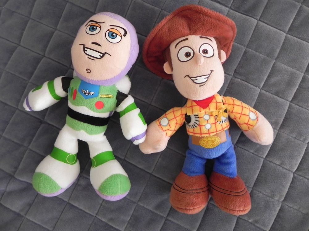 Disney Pixar Plüschtiere Stofffiguren Buzz und Andy (Gebraucht) in ...