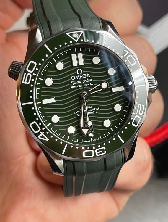 Omega Seamaster 300m green dial (Gebraucht) in für CHF 3500 – nur ...