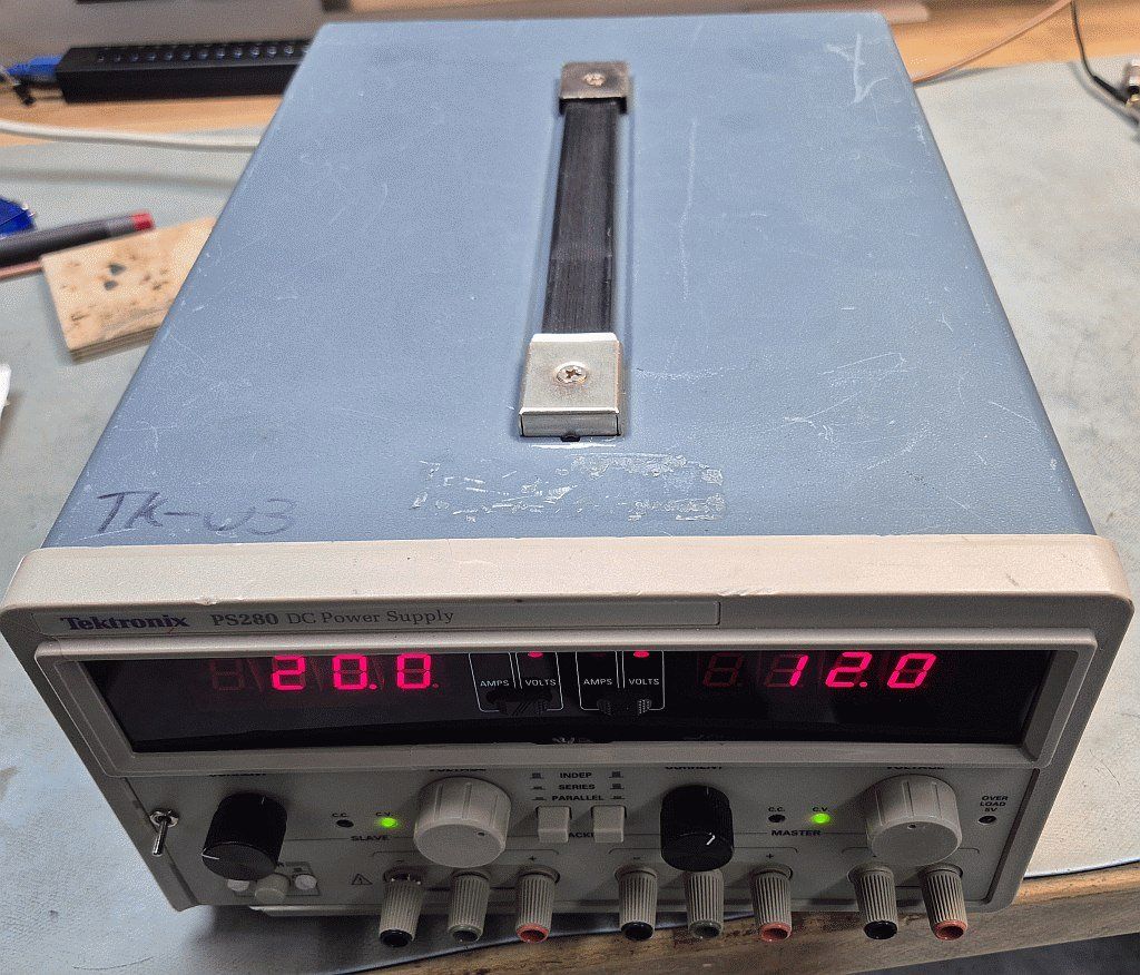 Tektronix PS280 Labornetzteil (Gebraucht) in Neuheim für CHF 120 – nur ...