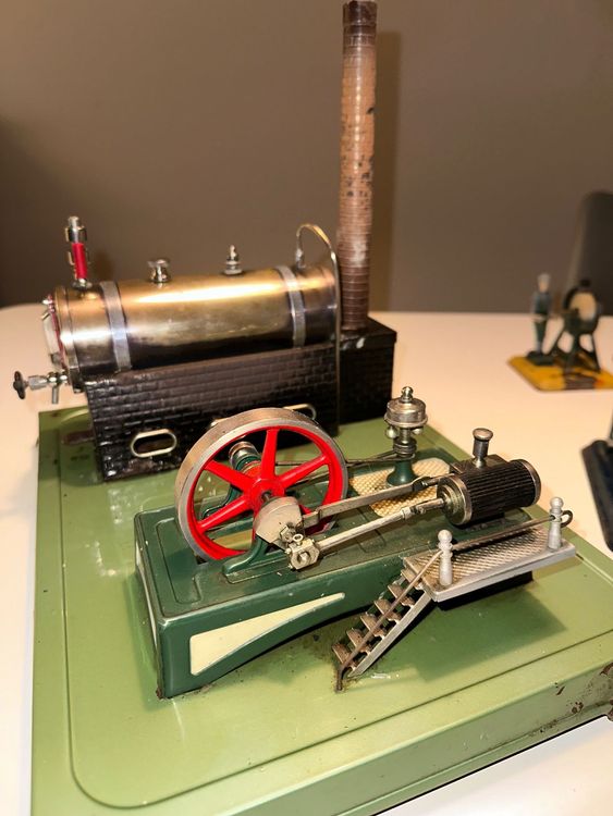 Dampfmaschine Fleischmann 122/4 mit Antriebsmodellen (Gebraucht) in Urdorf für CHF 80 – mit ...