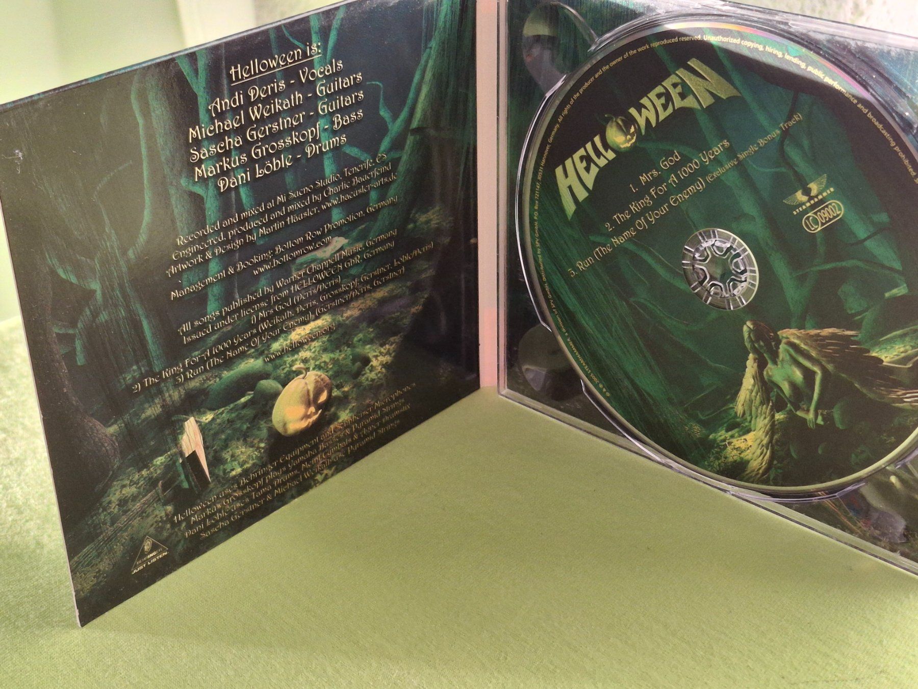 CD Helloween - Mrs. God - Limited Edition - (Gebraucht) in Aarberg für ...