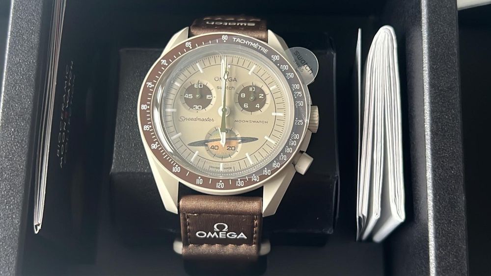 Swatch x Omega Moonswatch Mission to Saturn-Neu (Neu und ...
