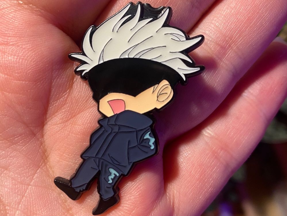 jujutsu kaisen gojo pin (Gebraucht) in Basel für CHF 1 – mit Lieferung ...