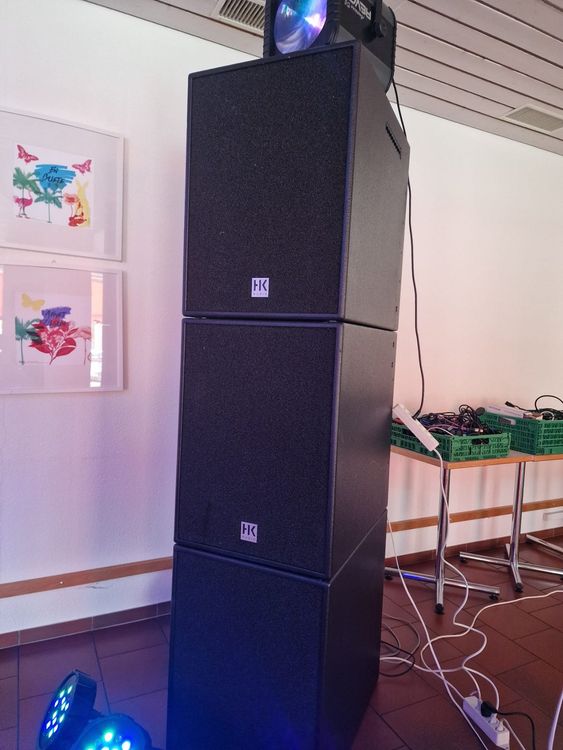 HK Audio Projector Aktivsystem: 2x High-Mid Box, 4 Sub 1 / 2 (Gebraucht ...