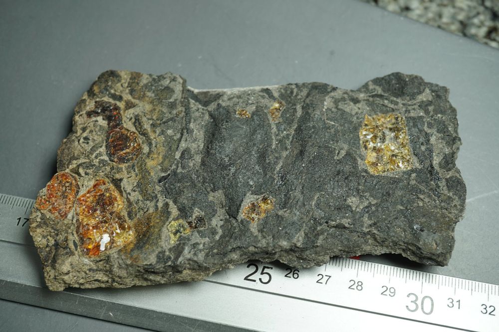 Bernstein in Matrix Plaffeiit 6cm x 14cm TOPSTONE ab 10.- (Neu und ...