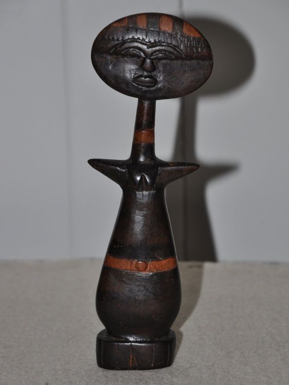 Afrikanische Holzfigur Skulptur Statue Deko Handarbeit (Gebraucht) in Boll für CHF 1 – mit ...