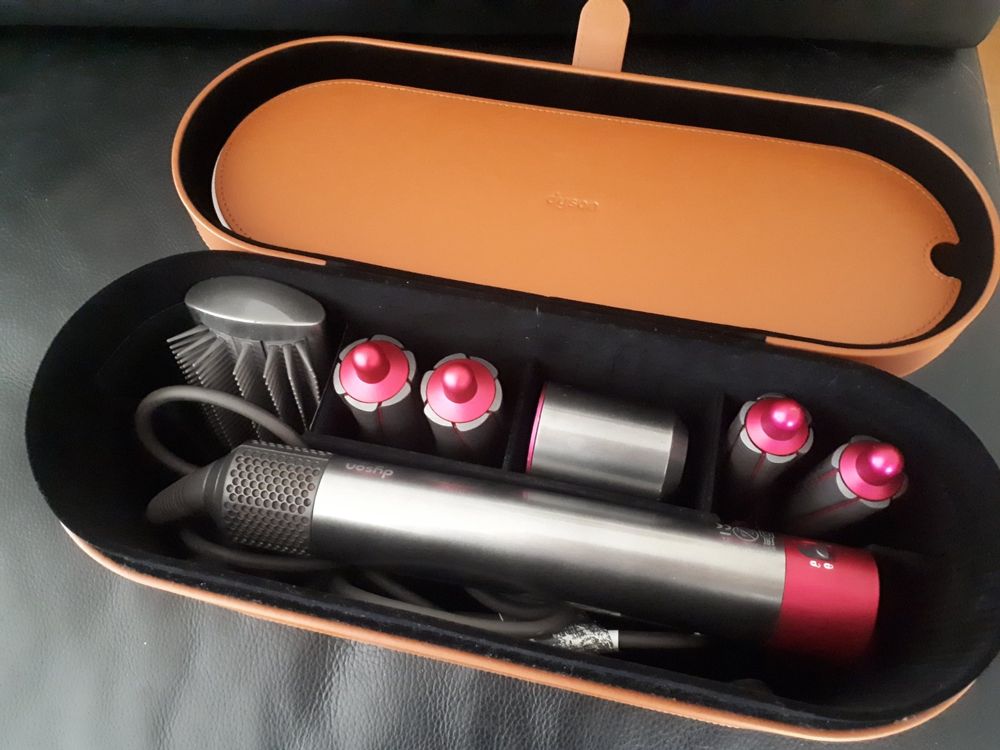 Dyson Airwrap Fuchsia inkl. Box und Karton (Gebraucht) in Bern für CHF ...