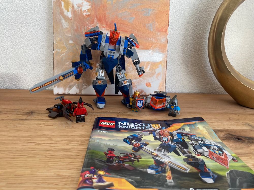 LEGO NEXO KNIGHTS 70327 - Der Mech des Königs - 375 Teile (Gebraucht ...