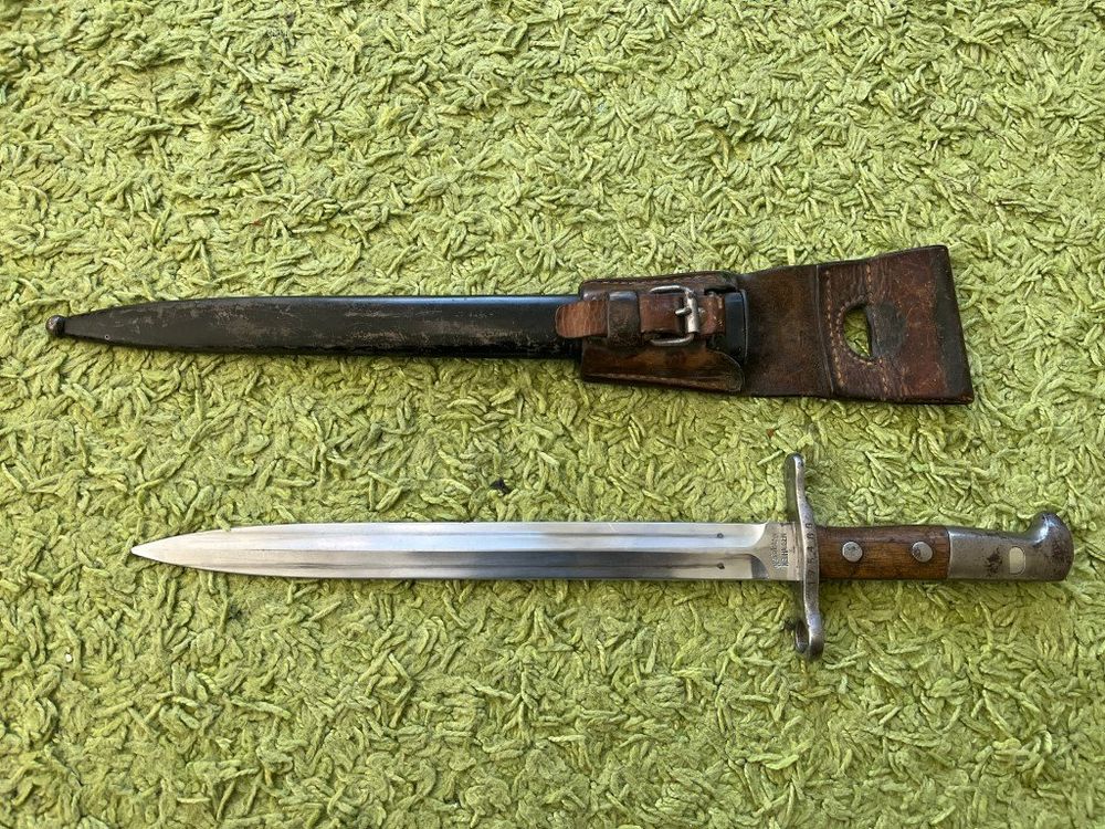 Bajonett der Schweizer Armee mit Frosch (Gebraucht) in Brunnen für CHF 27 – mit Lieferung auf ...