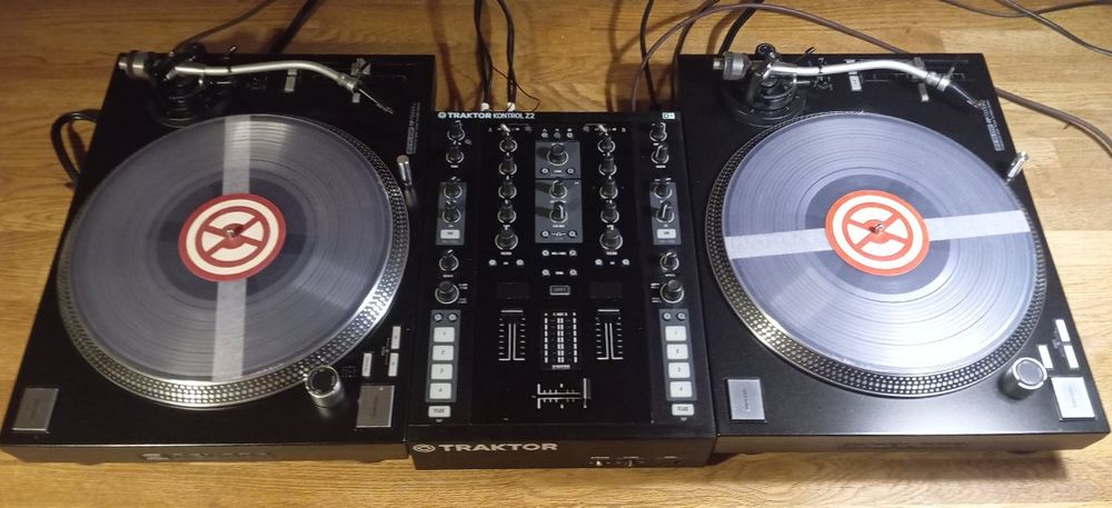 Analog/Digital Vinyl DJ-Set – Komplett und in Top Zustand (Gebraucht ...
