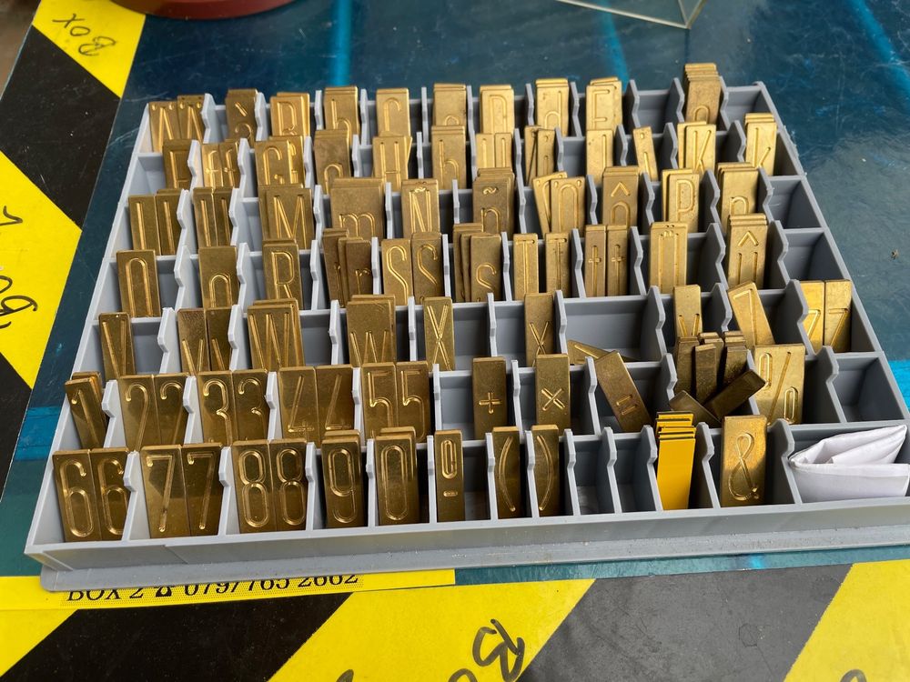 Gravograph Schriftsatz Gravierbuchstaben (Gebraucht) in Oftringen für ...