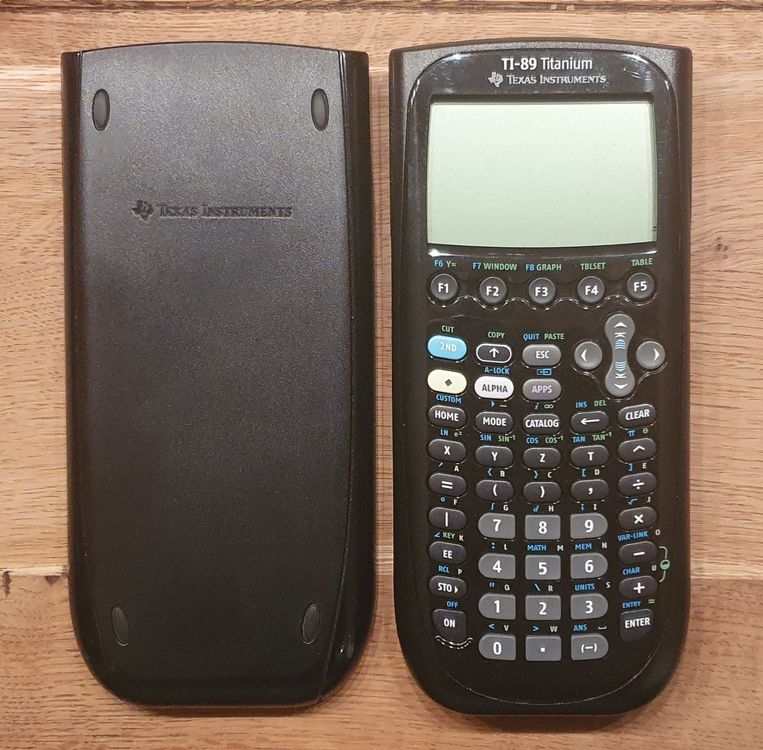 Texas Instrument - TI-89 Titanium | Kaufen auf Ricardo
