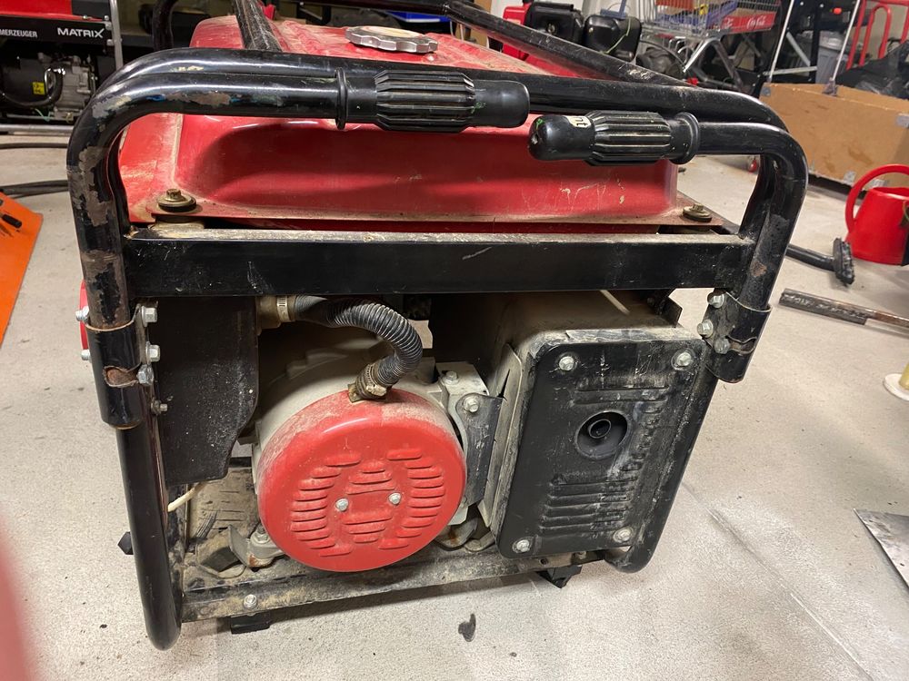 Matrix PG5500F-3 5.5kW 230/400V Generator | Kaufen auf Ricardo