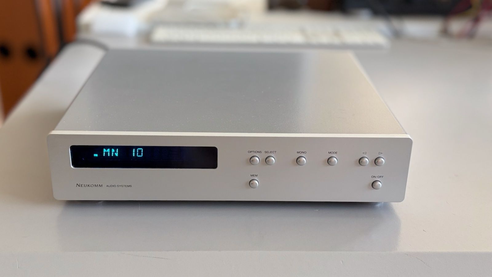 Neukomm TU31 SwissMade Analoger UKW High-End Tuner (Gebraucht) in ...