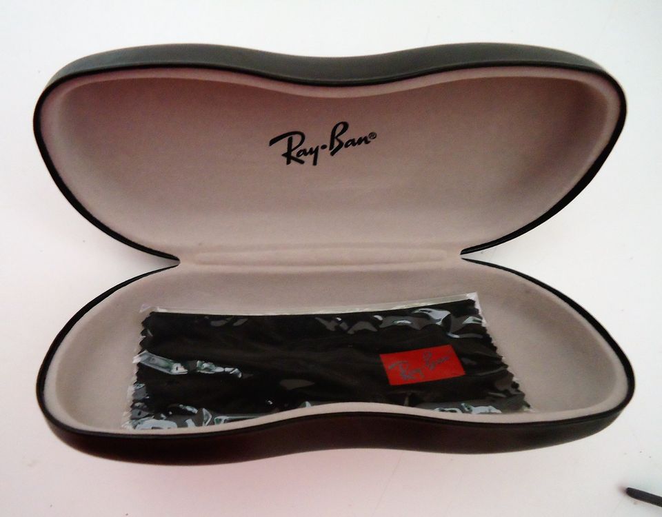 RAY BAN / SONNENBRILLE MIT ETUI (Gebraucht) in Basel für CHF 65 – mit ...