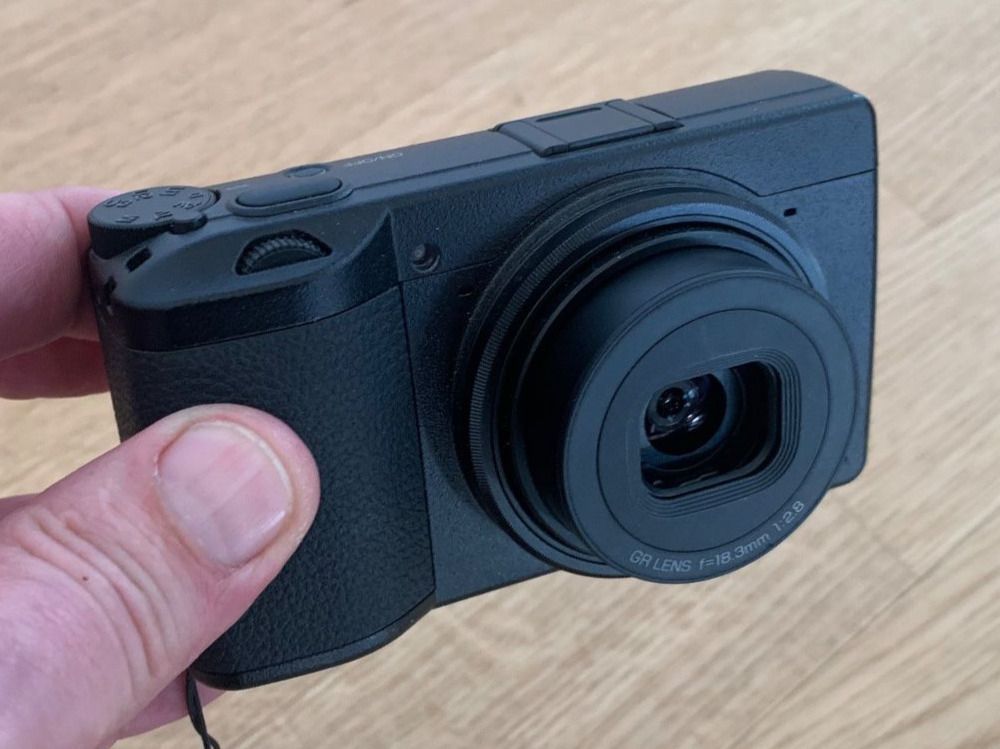 Ricoh GRIII Schwarz | Kaufen auf Ricardo