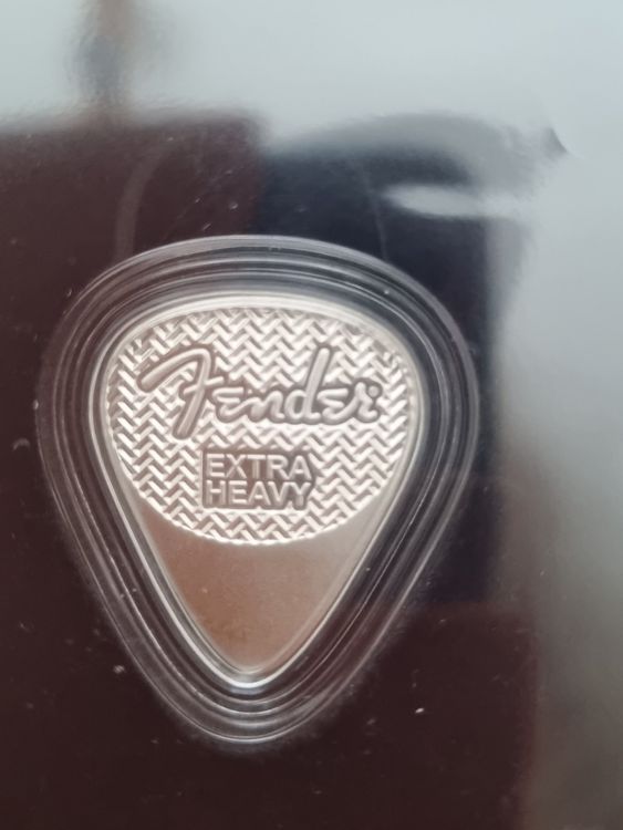 Plektrum in Silber FENDER | Kaufen auf Ricardo