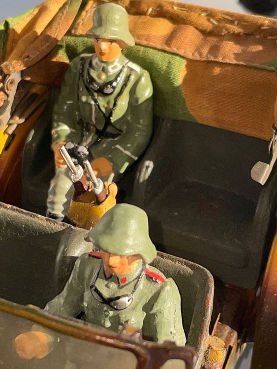 Militär; LINEOL_ELASTOLIN: -2- Kübelwagen Soldaten (Gebraucht) in ...