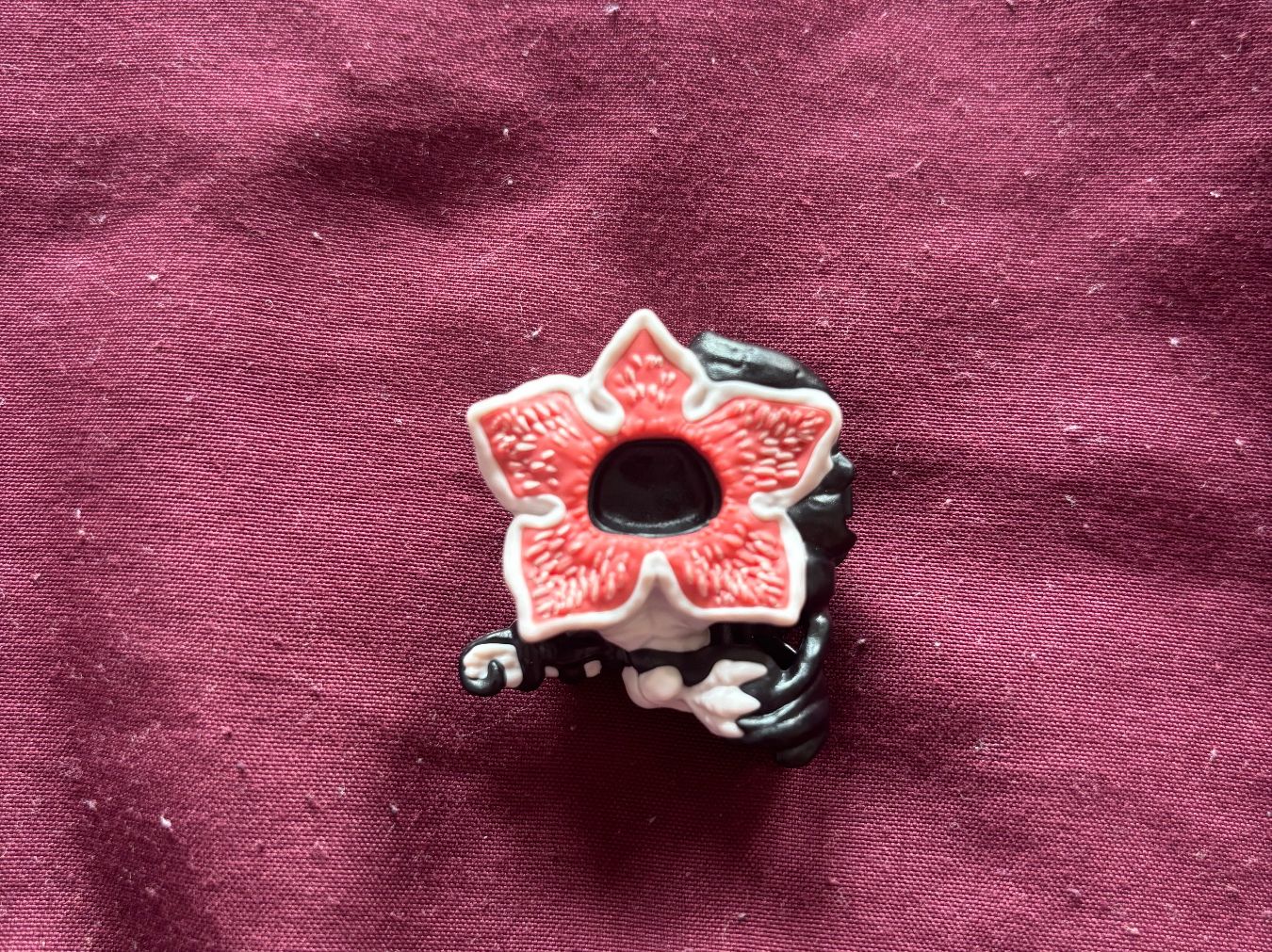 Kinder Joy Stranger Things Demogorgon (Neu (gemäss Beschreibung)) in ...