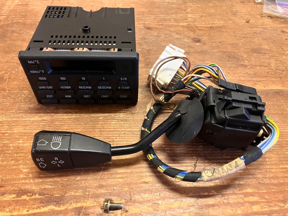 BMW E34 Bordcomputer Gross (Gebraucht) in Siebnen für CHF 100 – nur ...