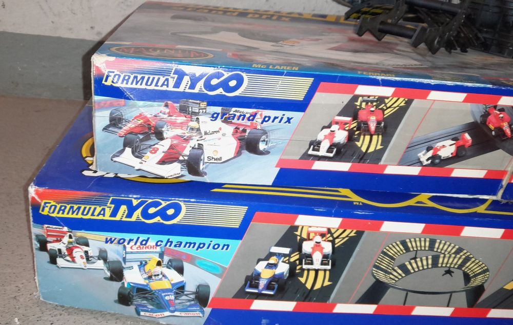 Formula Tyco 2x Rennbahn insges. 29Meter Bahn (Gebraucht) in Zwillikon ...