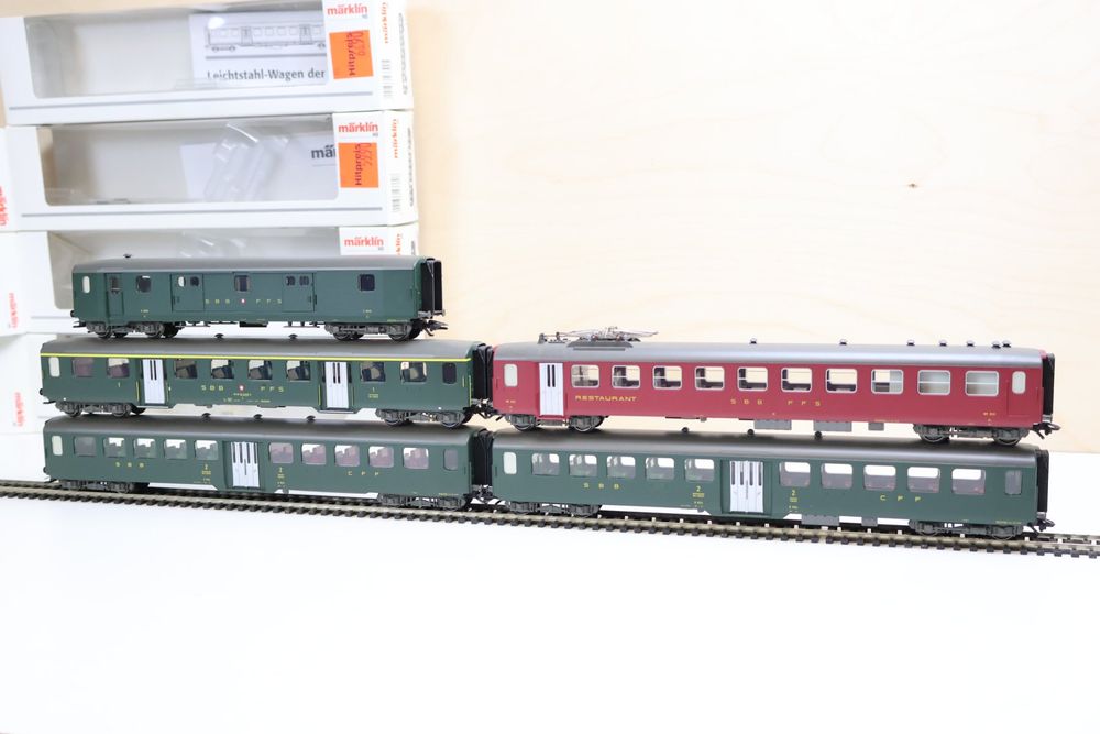 Märklin 5 x SBB Leichtstahl-Personenwagen Set 43360/80/90/ (Gebraucht) in Winterthur für CHF 195 ...